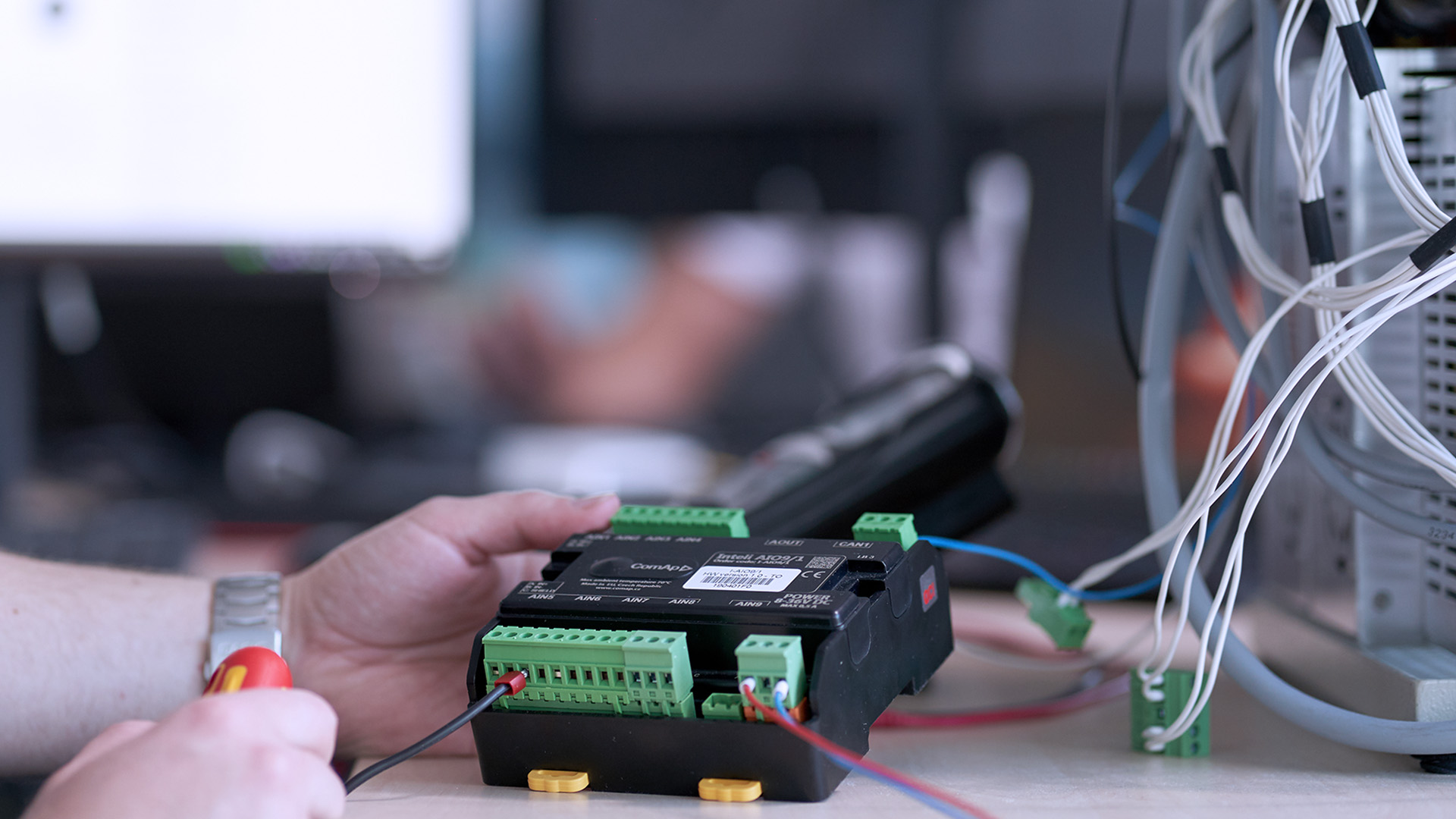 ComAp - Reliable control system for datacentres